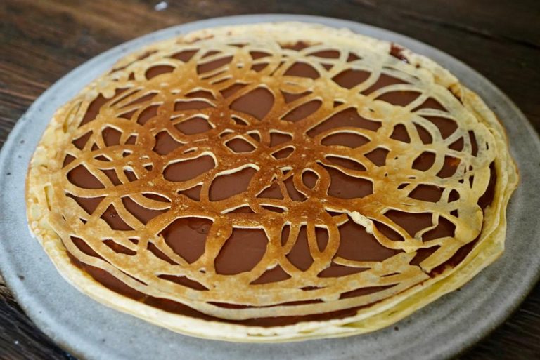 La recette des crêpes dentelles - HerveCuisine.com